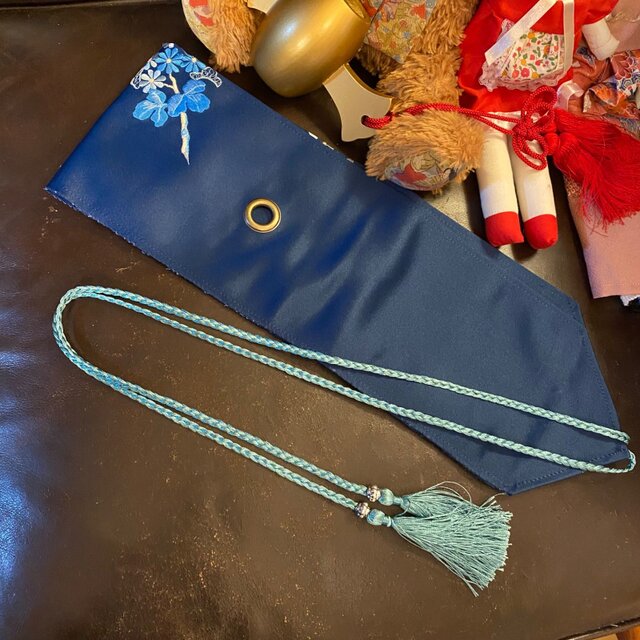 浴衣リメイク ロング ワンピース ドレス 名古屋帯サッシュベルト 和洋折衷 「夜の静けさに咲く、瑠璃の百合」 W-544 | iichi 日々の暮らしを心地よくするハンドメイドやアンティークの ...