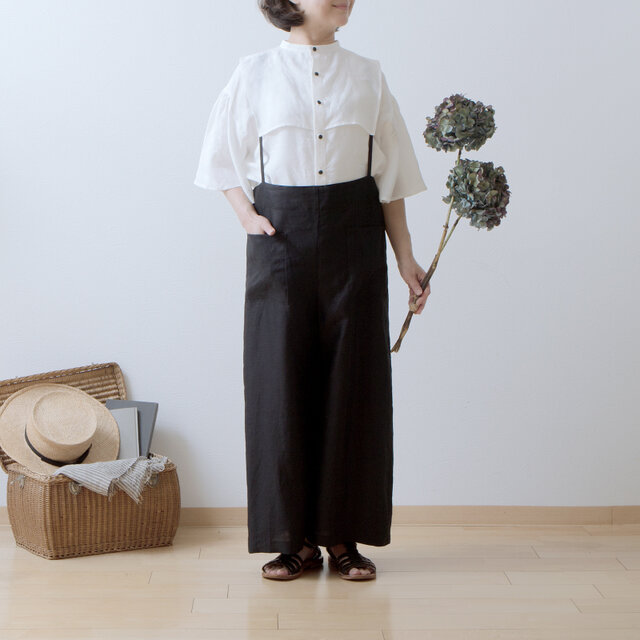 ヨークレイヤーフレアハーフスリーブリネンブラウス/オフホワイト | iichi 日々の暮らしを心地よくするハンドメイドやアンティークのマーケットプレイス