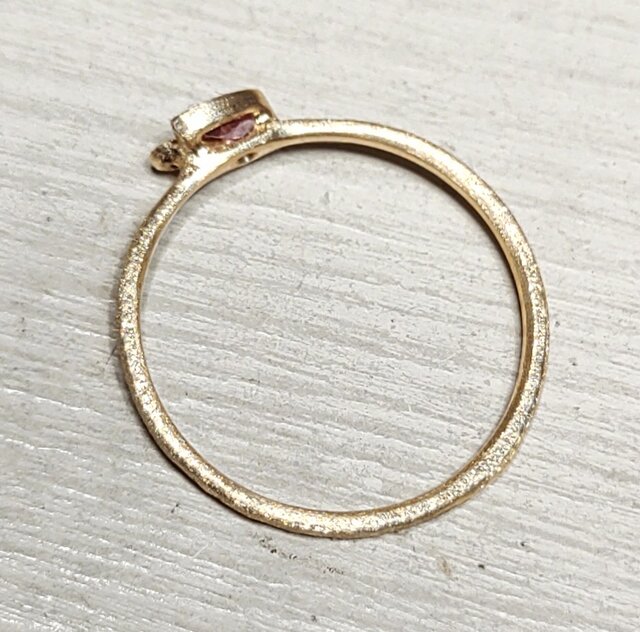 pink sapphire＊K10 ring | iichi 日々の暮らしを心地よくするハンドメイドやアンティークのマーケットプレイス