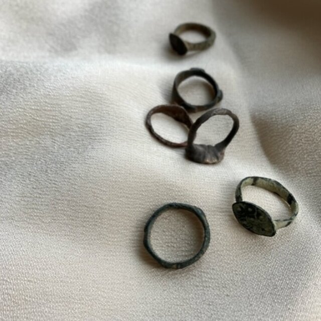 古代 ヴァイキングリング リップリング ブロンズ | iichi 日々の暮らしを心地よくするハンドメイドやアンティークのマーケットプレイス
