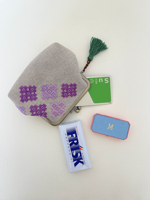 紫陽花・紫色 - 10cmリネンがま口ポーチ | iichi 日々の暮らしを心地よくするハンドメイドやアンティークのマーケットプレイス