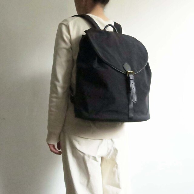 n×l backpack M (black×black) | iichi 日々の暮らしを心地よくするハンドメイドやアンティークのマーケットプレイス