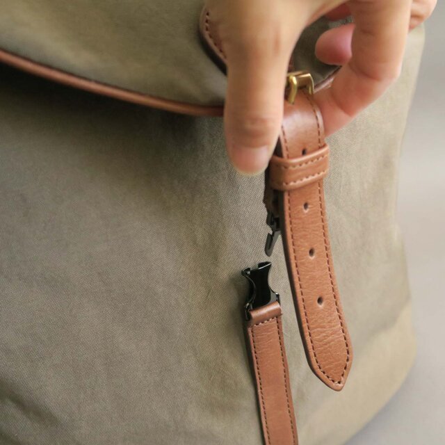 n×l backpack M (greige×brown) | iichi 日々の暮らしを心地よくするハンドメイドやアンティークのマーケットプレイス