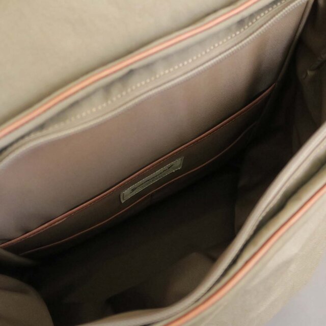 n×l backpack M (greige×brown) | iichi 日々の暮らしを心地よくするハンドメイドやアンティークのマーケットプレイス