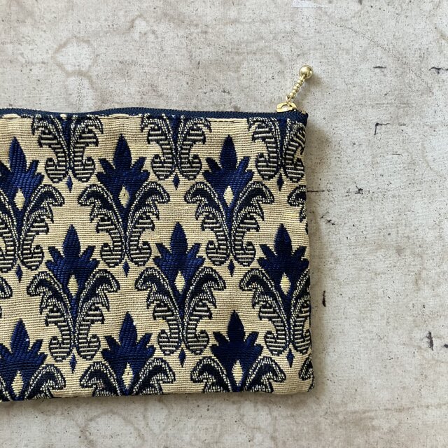 ゴブラン織のポーチ（p-030) | iichi 日々の暮らしを心地よくするハンドメイドやアンティークのマーケットプレイス