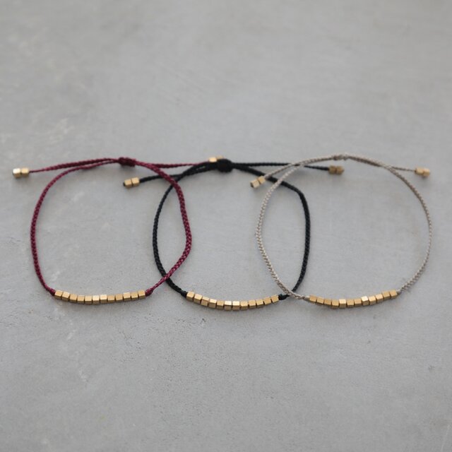 brass bracelet / cube | iichi 日々の暮らしを心地よくするハンドメイドやアンティークのマーケットプレイス