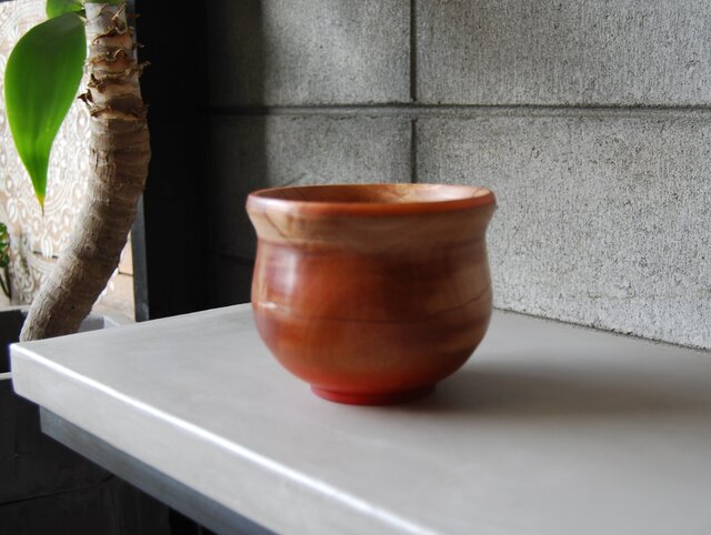 WOOD×レジン 03 蓋付き小物入れ | iichi 日々の暮らしを心地よくするハンドメイドやアンティークのマーケットプレイス