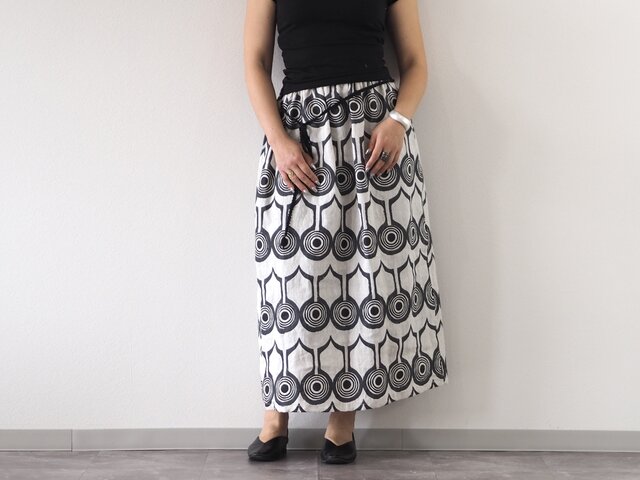 ブロックプリント/総柄ロングスカート③ | iichi 日々の暮らしを心地よくするハンドメイドやアンティークのマーケットプレイス