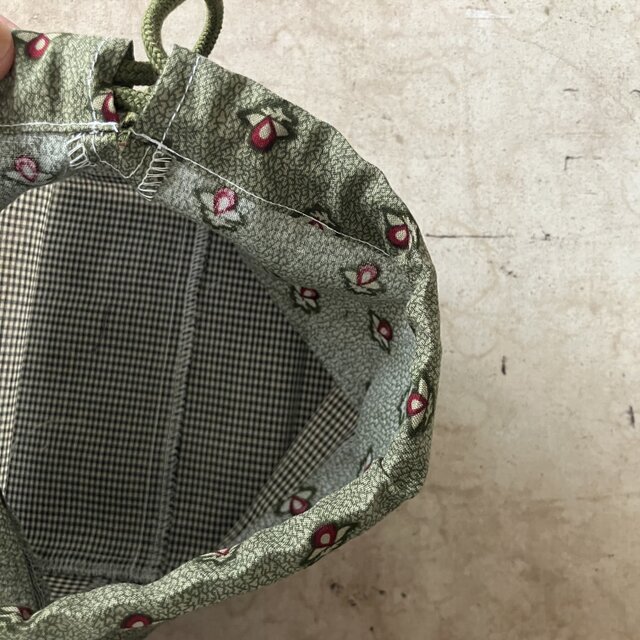 北欧模様の巾着袋。（kc-bb-060） | iichi 日々の暮らしを心地よくするハンドメイドやアンティークのマーケットプレイス