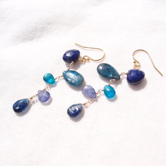 【K14gf】Mobile Earrings／モビールピアス（Blue） | iichi 日々の暮らしを心地よくするハンドメイドやアンティークのマーケットプレイス