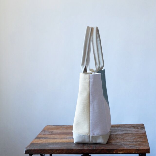 モダントートA4 紫陽花 | iichi 日々の暮らしを心地よくするハンドメイドやアンティークのマーケットプレイス