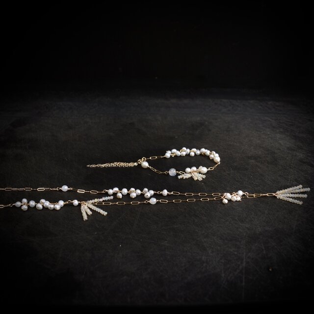 [111]オパールと淡水パールのネックレス 53cm | iichi 日々の暮らしを心地よくするハンドメイドやアンティークのマーケットプレイス