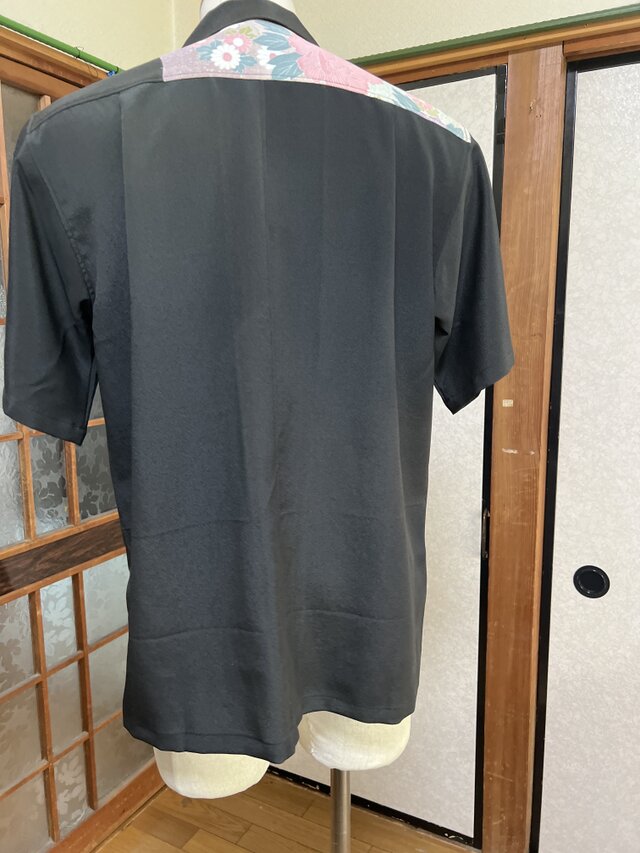 伝統の着物リメイク、アロハシャツ、花柄ーM寸！ | iichi 日々の暮らしを心地よくするハンドメイドやアンティークのマーケットプレイス