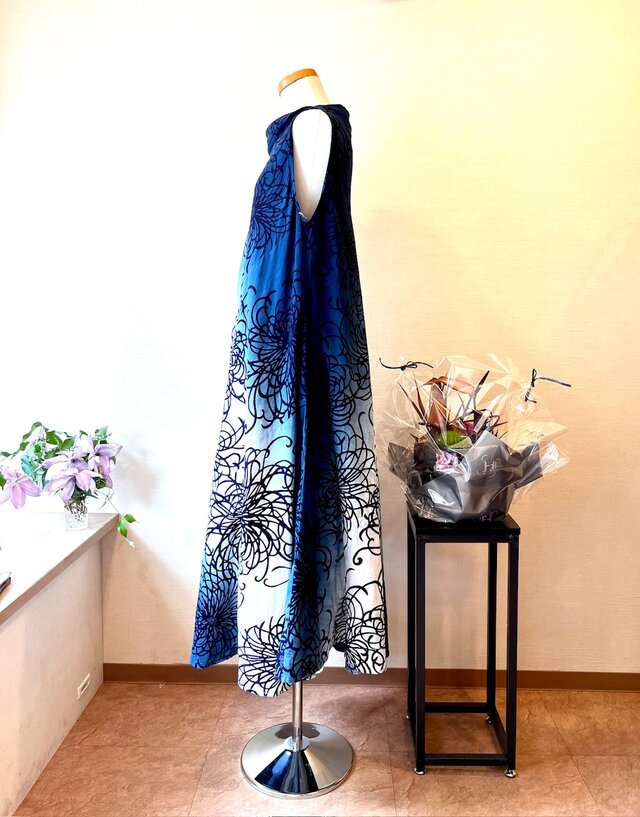 藍染グラデーション 浴衣リメイクワンピース | iichi 日々の暮らしを心地よくするハンドメイドやアンティークのマーケットプレイス