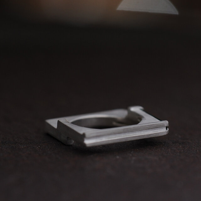 Twins Green Tourmaline Geometric Design Ring | iichi 日々の暮らしを心地よくするハンドメイドやアンティークのマーケットプレイス