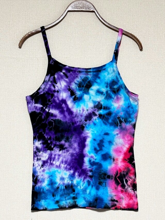 タイダイ キャミソール Mサイズ カラフル×ブラック HD24-09 | iichi 日々の暮らしを心地よくするハンドメイドやアンティークのマーケットプレイス