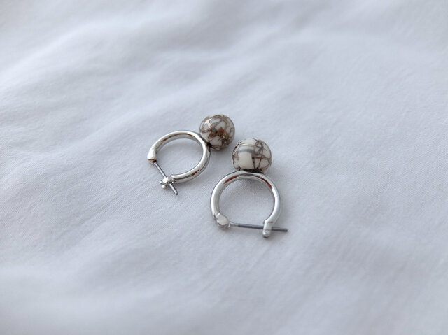 ピアス hoop platinum | iichi 日々の暮らしを心地よくするハンドメイドやアンティークのマーケットプレイス