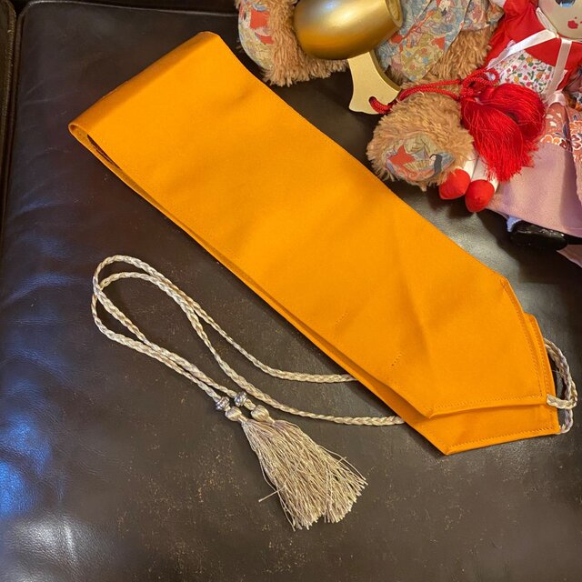 着物リメイク セミロング ワンピース ドレス 洗える 化繊 名古屋帯ベルト 和洋折衷 秋の陽と、本のにおい。 KW-971 | iichi 日々の暮らしを心地よくするハンドメイドやアンティーク ...