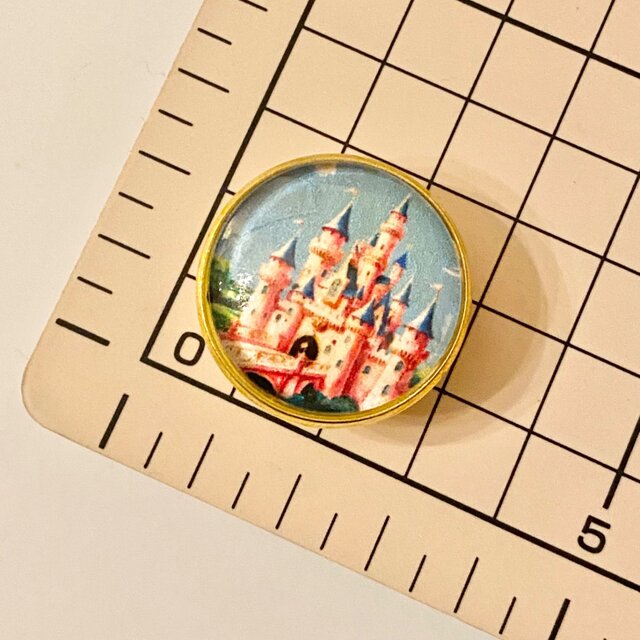 着物リメイク ガラス帯留め 和洋折衷 和ロリータ アクセサリー ここが、魔法のはじまり。 GK-136 | iichi 日々の暮らしを心地よくするハンドメイドやアンティークのマーケットプレイス