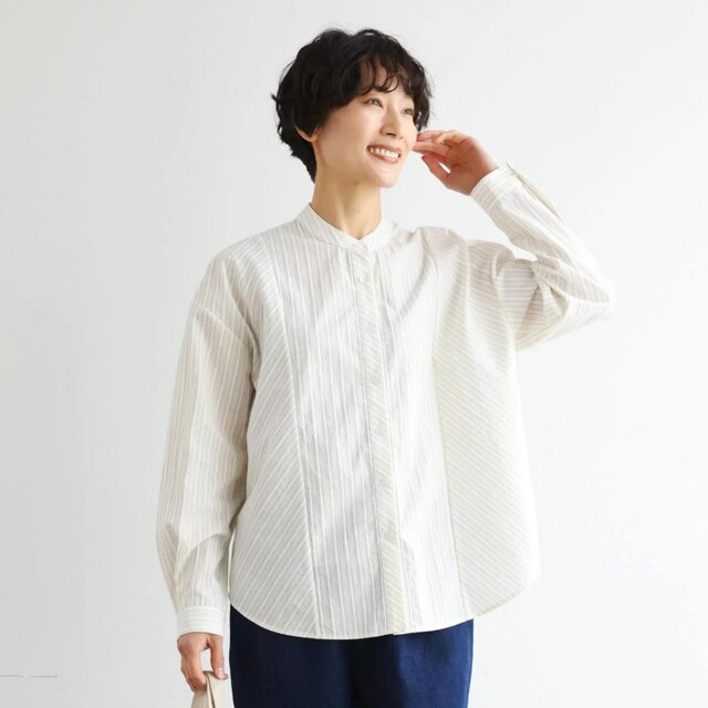 実用性と上品さを兼ね備えたストライプシャツ コットンジャガードストライプシャツ ベージュ＊ホワイト 250507-2 | iichi 日々の暮らしを心地よくするハンドメイドやアンティークの ...