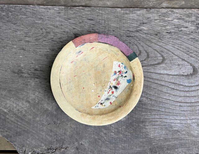 化粧掻き落とし文様 皿148 | iichi 日々の暮らしを心地よくするハンドメイドやアンティークのマーケットプレイス