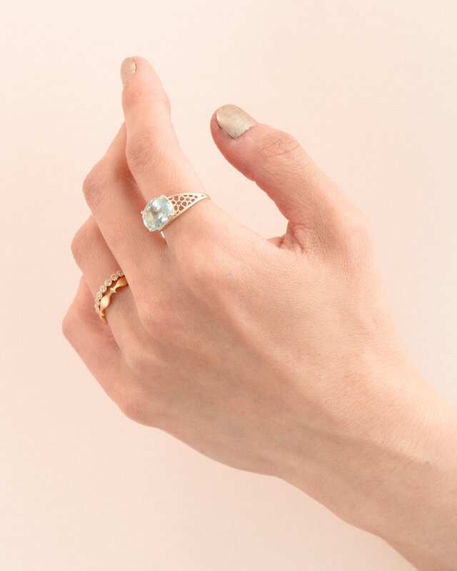 K10 Rosette Ring / Aurora Aquamarine | iichi 日々の暮らしを心地よくするハンドメイドやアンティークのマーケットプレイス