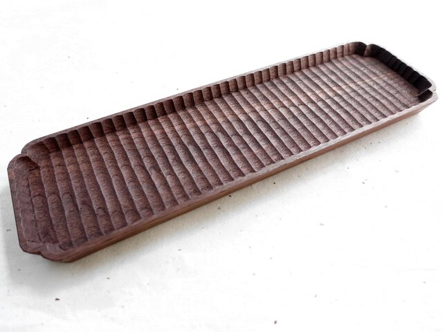 入隅 我谷盆 ウォルナット 36×11×2cm ナチュラル | iichi 日々の暮らしを心地よくするハンドメイドやアンティークのマーケットプレイス