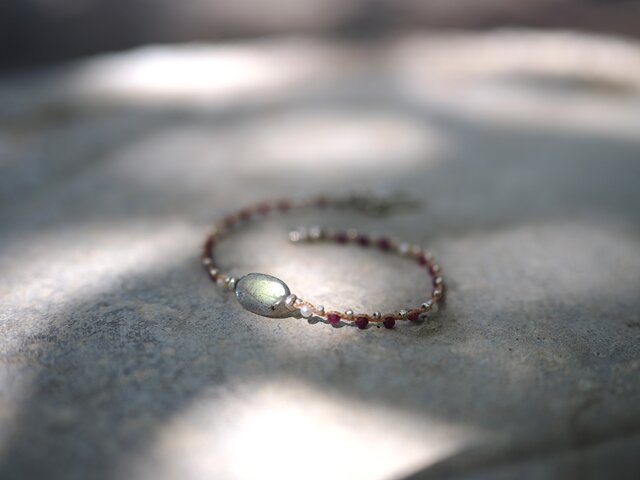 -Labradorite- braid bracelet | iichi 日々の暮らしを心地よくするハンドメイドやアンティークのマーケットプレイス