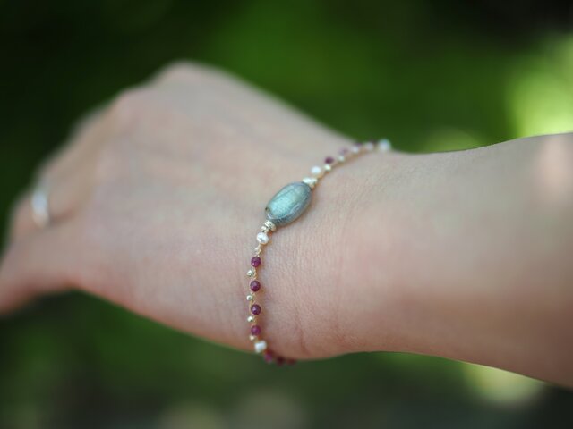 -Labradorite- braid bracelet | iichi 日々の暮らしを心地よくするハンドメイドやアンティークのマーケットプレイス