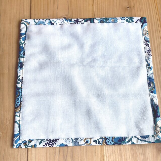 リバティ タナローン ガーゼハンカチ ＜Mabelle＞(メイベル) | iichi 日々の暮らしを心地よくするハンドメイドやアンティークのマーケットプレイス