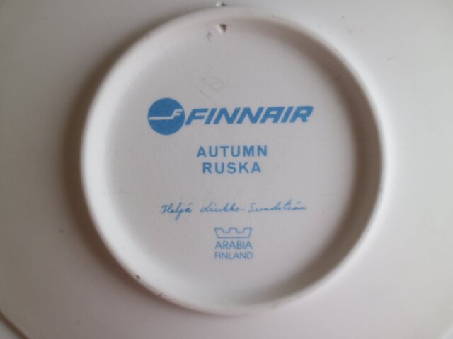 ARABIA×FINNAIR / Helja ヘルヤ AUTUMN 陶板 No.5640 | iichi 日々の暮らしを心地よくするハンドメイドやアンティークのマーケットプレイス