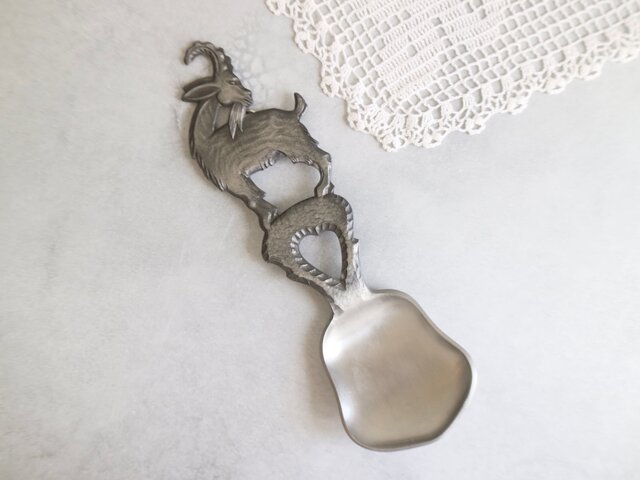 スウェーデンで見つけたピューター製 スプーン No.5831 | iichi 日々の暮らしを心地よくするハンドメイドやアンティークのマーケットプレイス
