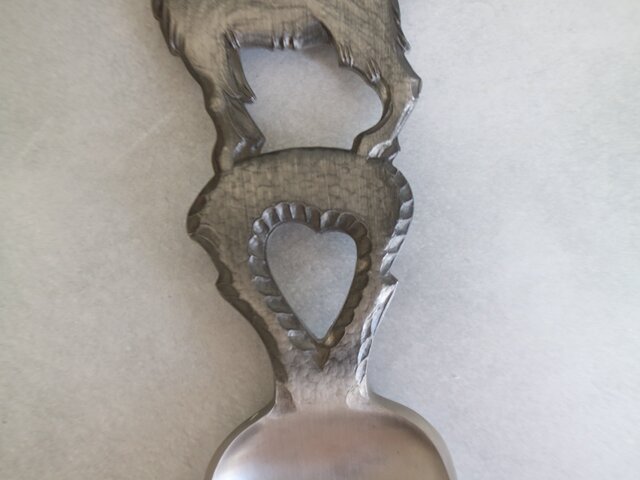 スウェーデンで見つけたピューター製 スプーン No.5831 | iichi 日々の暮らしを心地よくするハンドメイドやアンティークのマーケットプレイス