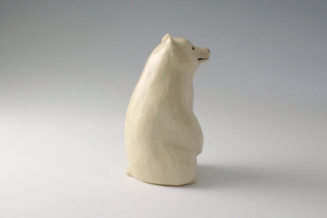 動物の陶置物＜シロクマ＞ | iichi 日々の暮らしを心地よくするハンドメイドやアンティークのマーケットプレイス