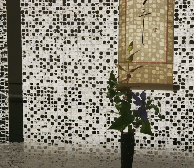 呼吸する和紙のタペストリー／縦114.5cm 横29.7cm〈一点物〉 | iichi 日々の暮らしを心地よくするハンドメイドやアンティークのマーケットプレイス