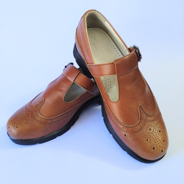 本革サンダル 無料オーダーメイド 男女兼用 22.5cmから29cm ウイングチップ キャメルカラー | iichi 日々の暮らしを心地よくするハンドメイドやアンティークのマーケットプレイス