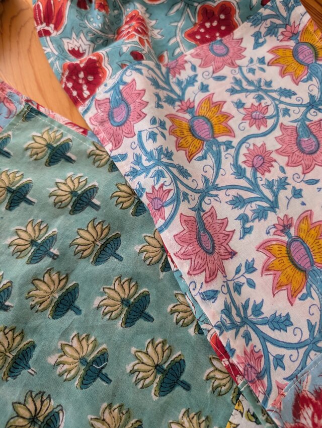 ♥️夏のれん♥️ハンドブロックプリント6種♥️涼しげ♥️大きめパッチワーク4連♥️のれん★85 150★ | iichi 日々の暮らしを ...