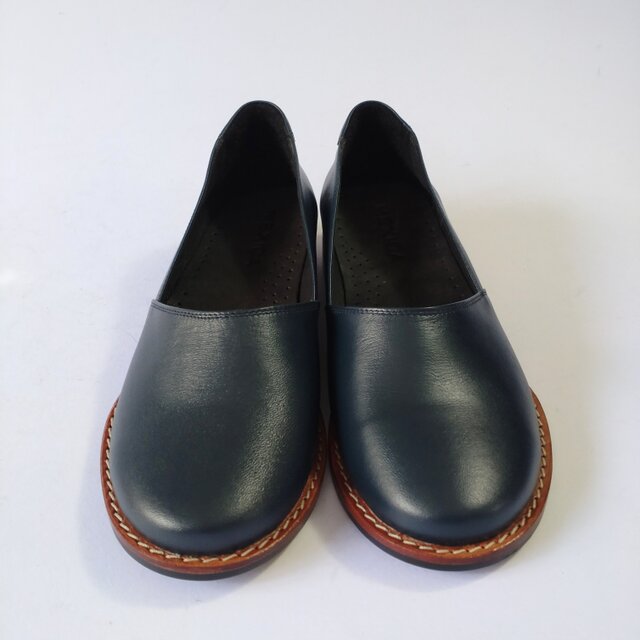 本革フラットシューズ 無料サイズ調整可 ぺたんこ靴 フラット 色変更可 外反母趾 大人可愛い 本革 22cm～ | iichi 日々の暮らしを心地よくするハンドメイドやアンティークのマーケットプレイス