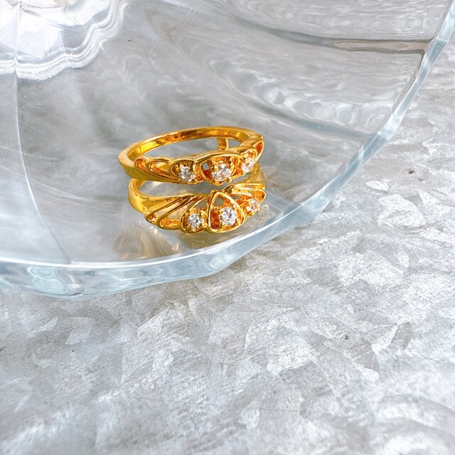 RA97-【 AVON 】エイボン・ヴィンテージリング 1998 Gold-tone Cubic Zirconia | iichi 日々の暮らしを心地よくするハンドメイドやアンティークの ...