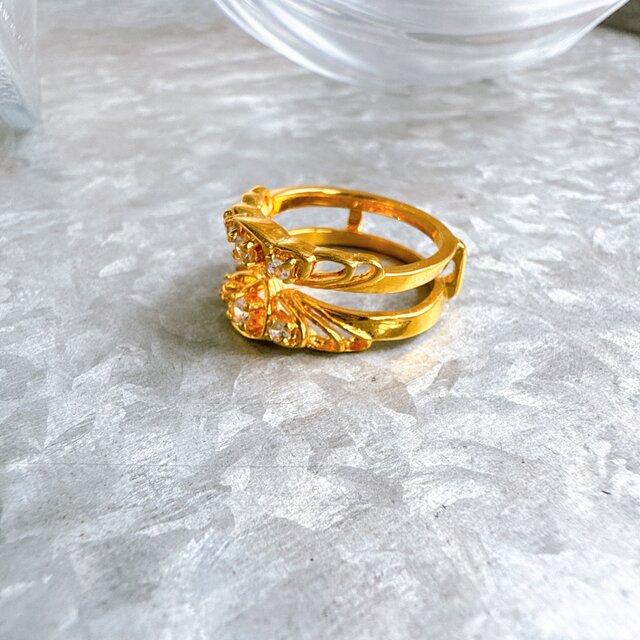 RA97-【 AVON 】エイボン・ヴィンテージリング 1998 Gold-tone Cubic Zirconia | iichi 日々の暮らしを心地よくするハンドメイドやアンティークの ...