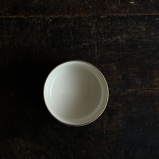 お刺身を盛り付けたくなる 美しい赤絵。久谷焼 花文赤絵金彩盛鉢 小鉢 和食器 工芸品 懐石料理 | iichi 日々の暮らしを心地よくするハンドメイドやアンティークのマーケットプレイス