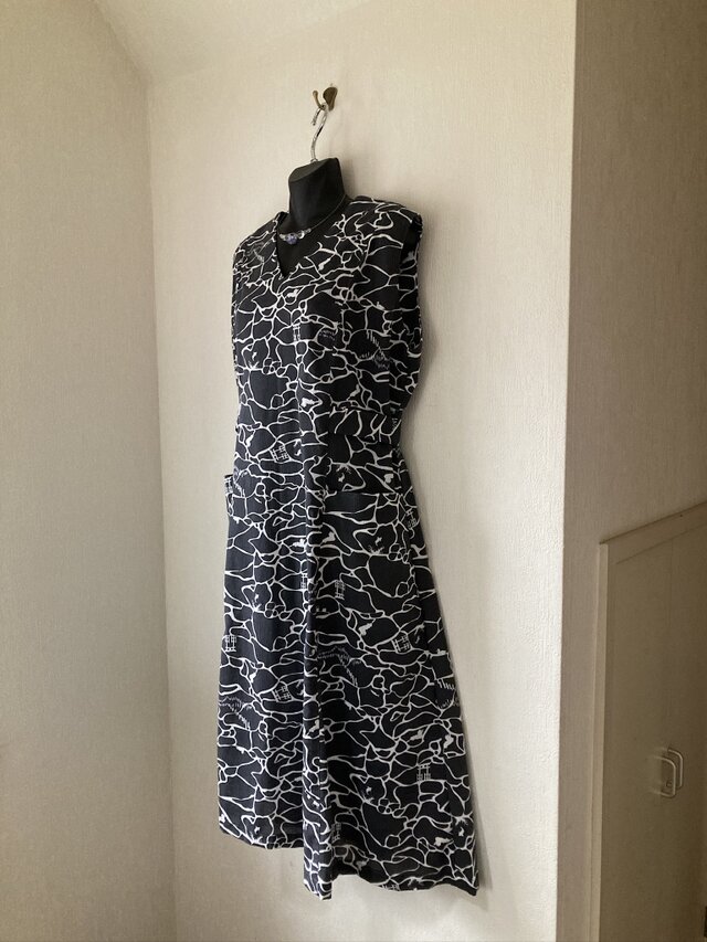 ワンピースーB | iichi 日々の暮らしを心地よくするハンドメイドやアンティークのマーケットプレイス