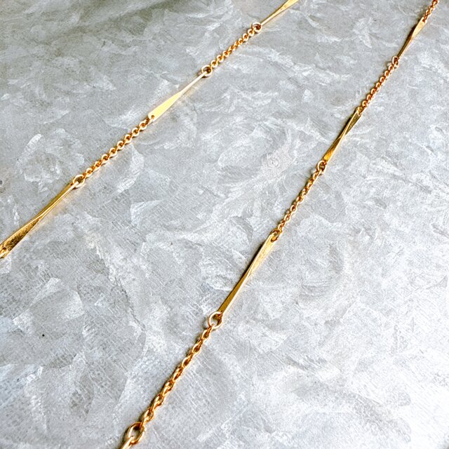 NA127-【 AVON 】エイボン・ヴィンテージネックレス 1977 Gold Tone "Chain Fall" | iichi 日々の暮らしを心地よくするハンドメイドやアンティークの ...