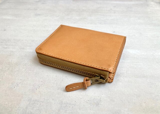 手縫いのLFコンパクトウォレット / イタリアンレザー / オリジナルBOX付 | iichi 日々の暮らしを心地よくするハンドメイドやアンティークのマーケットプレイス
