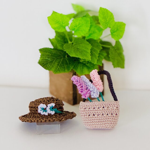 あみぐるみ・花摘み♡女の子・着せ替えお人形さんのコピー | iichi 日々の暮らしを心地よくするハンドメイドやアンティークのマーケットプレイス