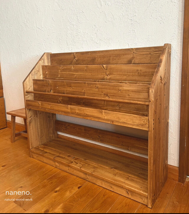 表紙のみえる絵本棚 絵本のたな W900 本棚 えほん棚 ︎ダーク | iichi 日々の暮らしを心地よくするハンドメイドやアンティークのマーケットプレイス