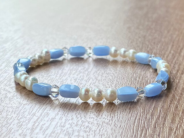 Beaded bracelet-84 | iichi 日々の暮らしを心地よくするハンドメイドやアンティークのマーケットプレイス