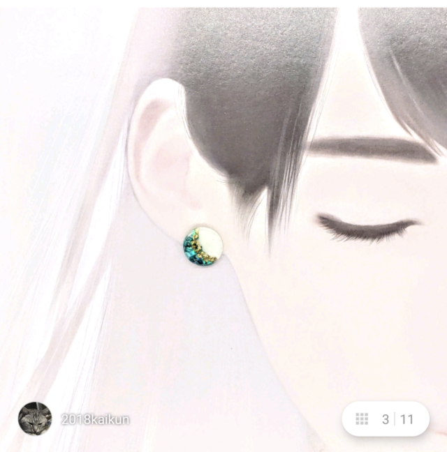 グリーン螺鈿の三日月のラウンドチタンピアスイヤリング【2197】#母の日 面長＃ギフト#ピアス#イヤリング#男性のコピー | iichi 日々の暮らしを心地よくするハンドメイドやアンティークの ...