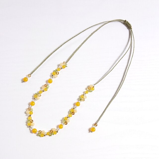 ミモザカラーの天然石 フリーサイズネックレス Y-2055 | iichi 日々の暮らしを心地よくするハンドメイドやアンティークのマーケットプレイス