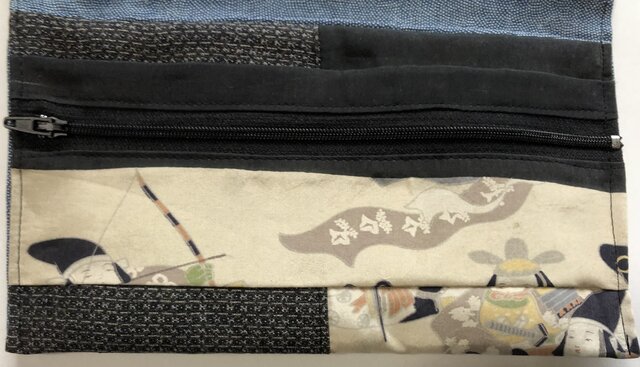 8239 男の子のお宮参り着で作った和風財布・ポーチ | iichi 日々の暮らしを心地よくするハンドメイドやアンティークのマーケットプレイス